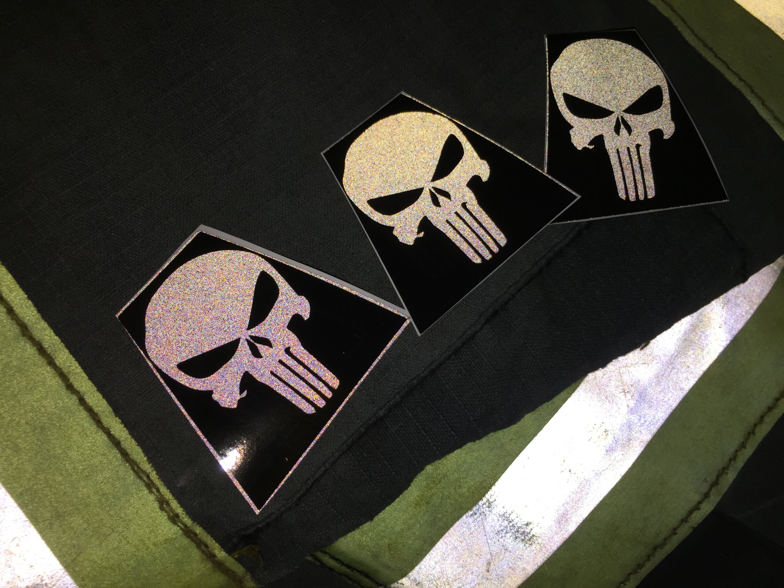 BLACKED OUT PUNISHER SKULL REFLECTIVE HELMET (TET) TETRAHEDRON – 1st ...